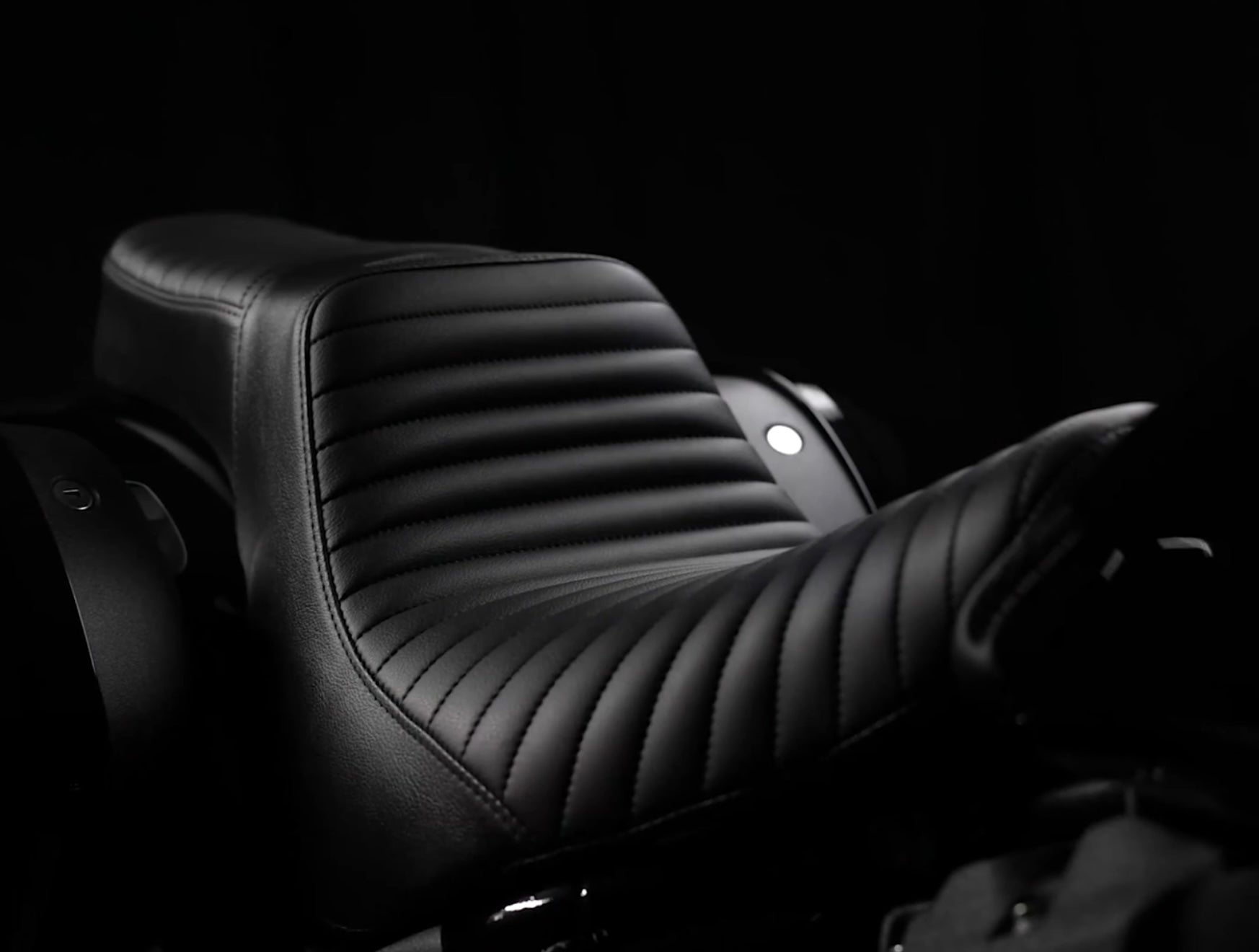 Saddles & Sissy Bars – Dominator Industries